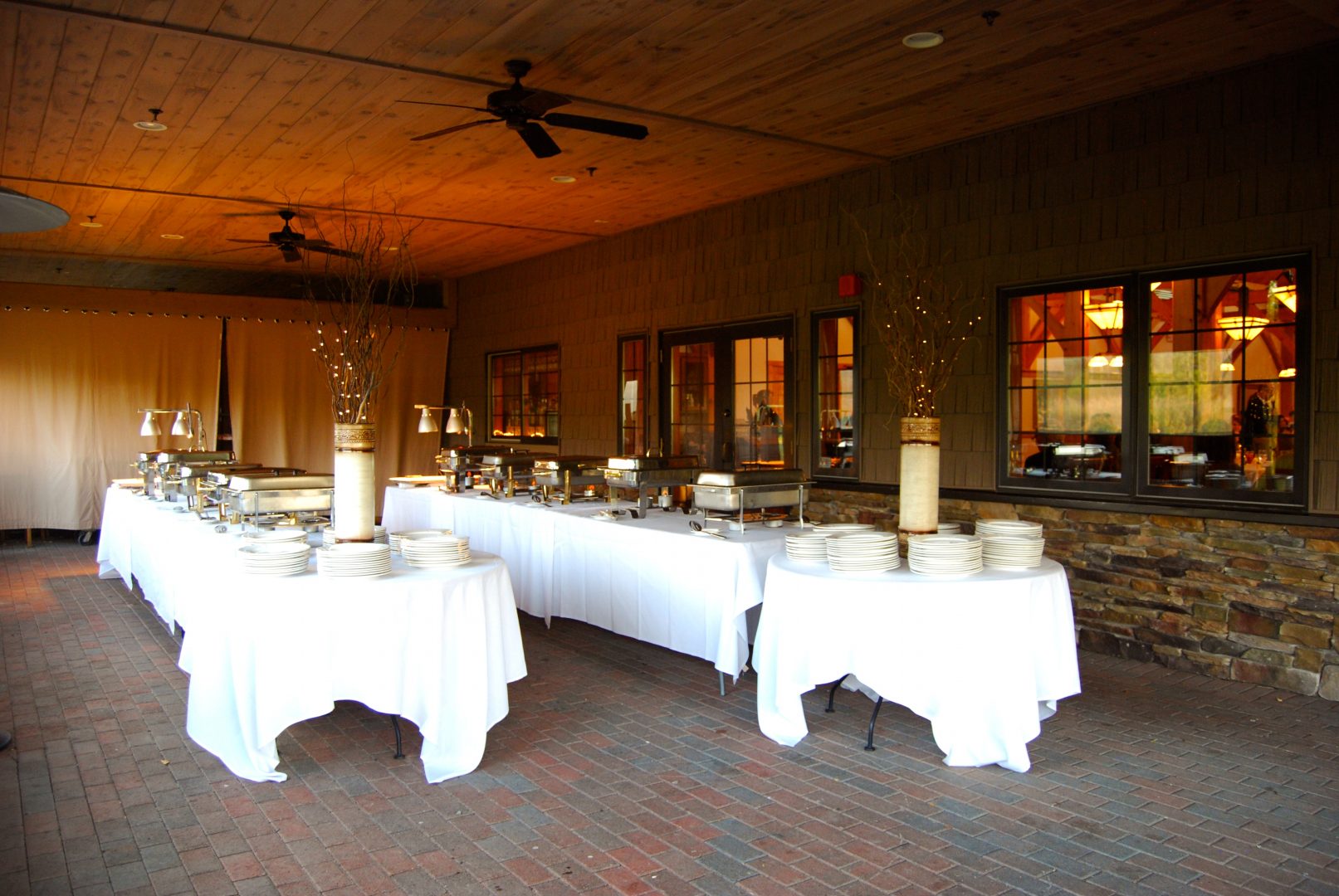 AH- Buffet Lines | Arrowhead